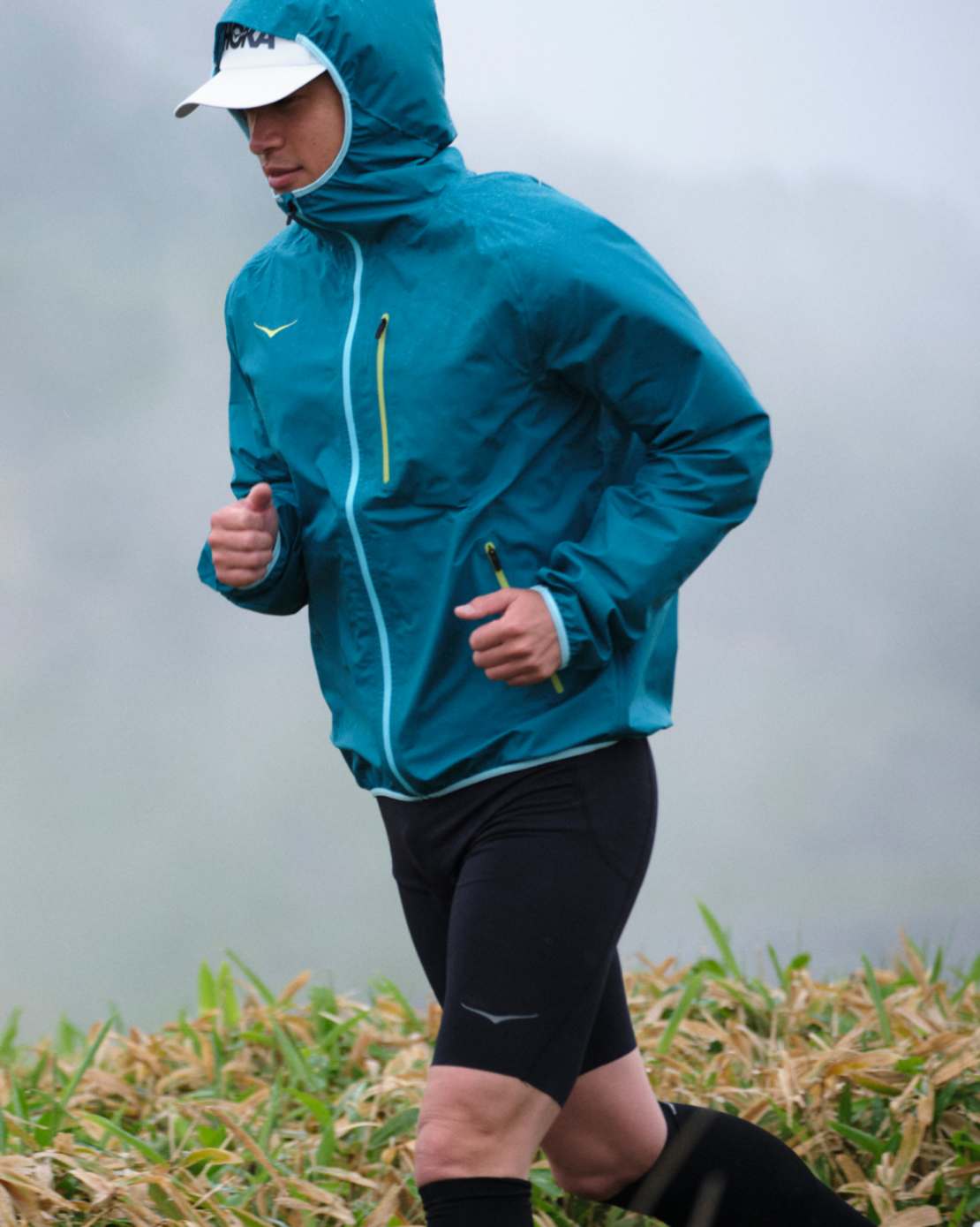 HOKA®公式サイト【テックスカイ ウォータープルーフ ジャケット|TECSKY WATERPROOF JACKET 1156094 ...