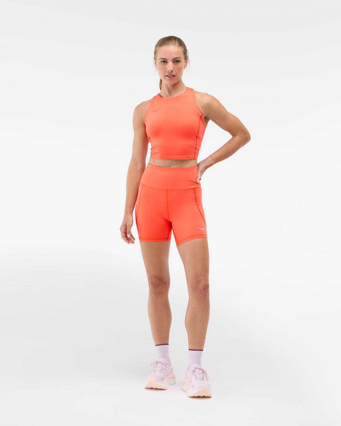 HOKA®公式サイト【エラロ クロップ ブラ|ELARO CROP BRA 1141760 | レディース】ホカ オネオネ™