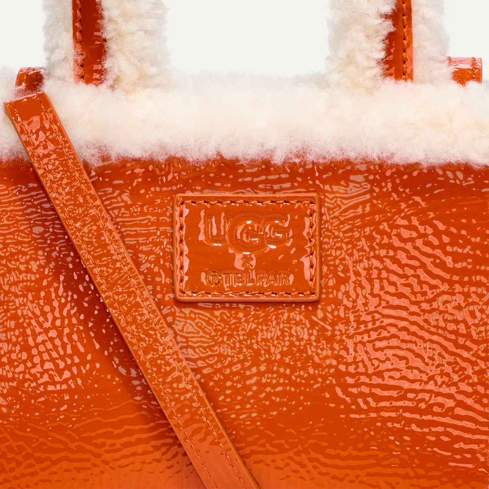UGG®UGG x TELFAR Small Bag Crinklefor | UGG® Europe