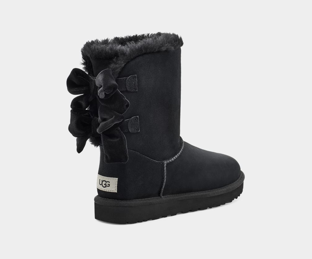 UGG® Bailey Bow Velvet Ribbon Boot for Women | UGG® EU