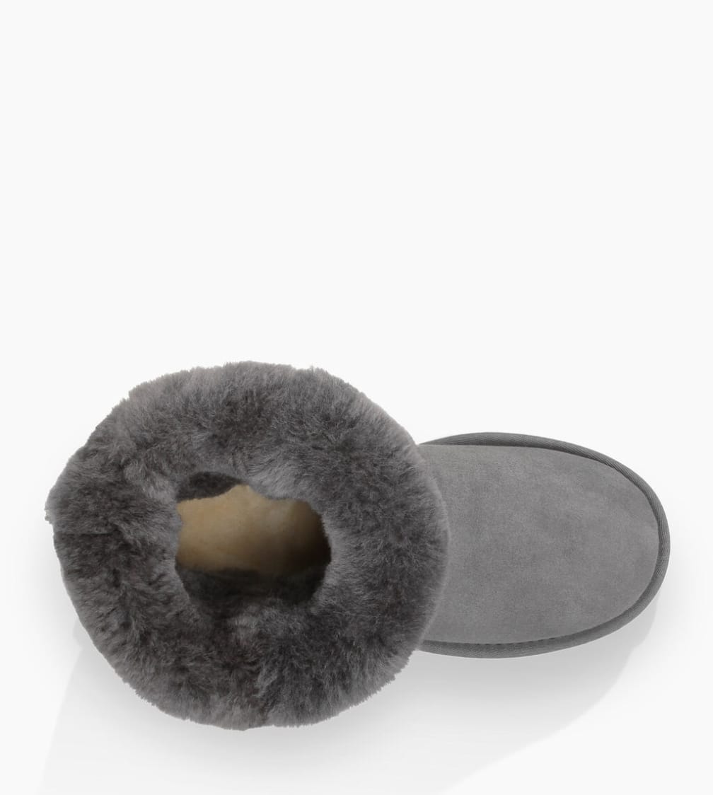 UGG® Essential Short Classic Boot for Women | UGG® Greece