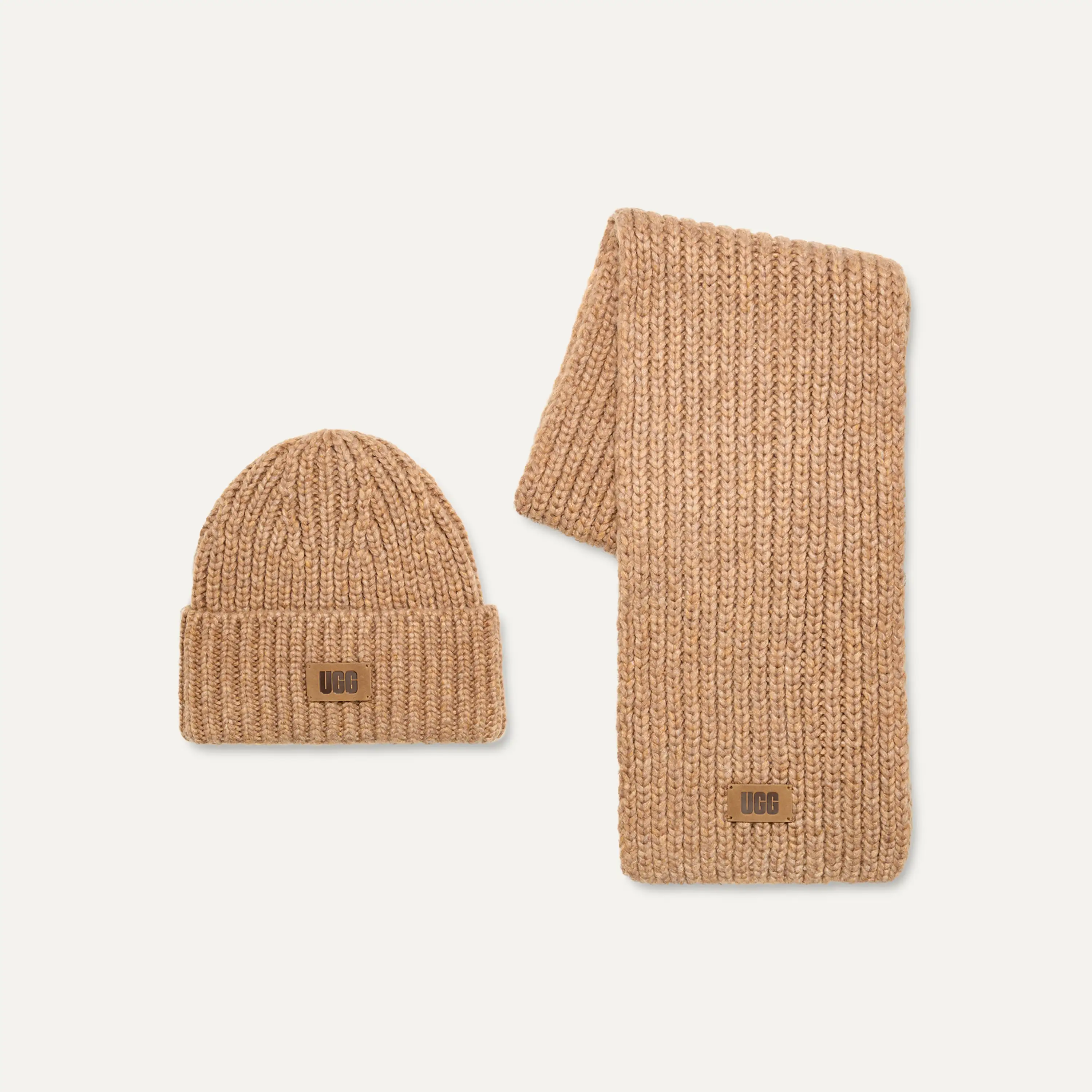 UGG® Chunky Knit Set for | UGG® Romania